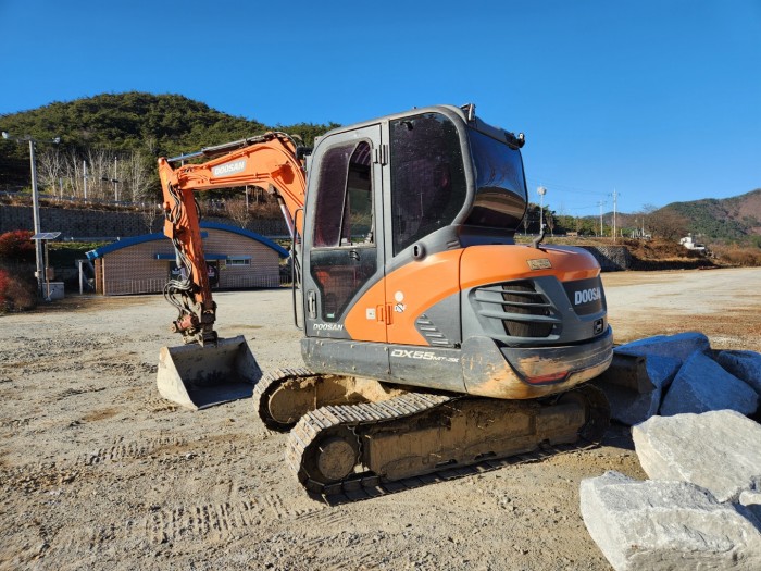 두산 DX55MT-5K 17년 급매