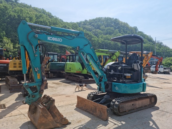 코벨코 SK35 2017년 집게장착 판매합니다.