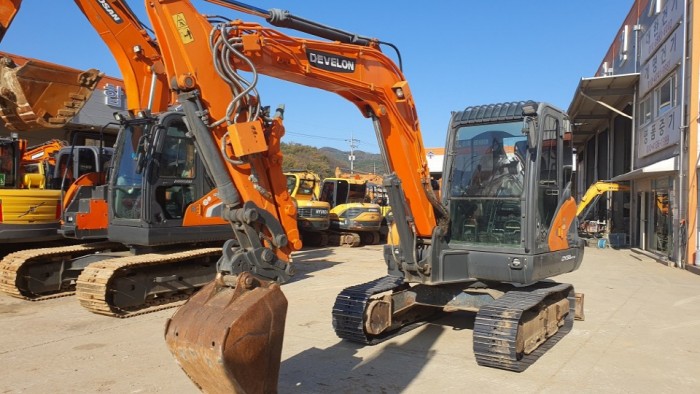 두산 DX55MT-5 2018년식 하부신품, 딱집 7200시간 매매