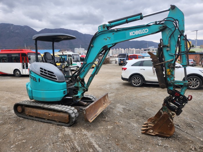 코벨코 035급 SK35 2015년 4100시간 풀세트 틸트 포함 매매