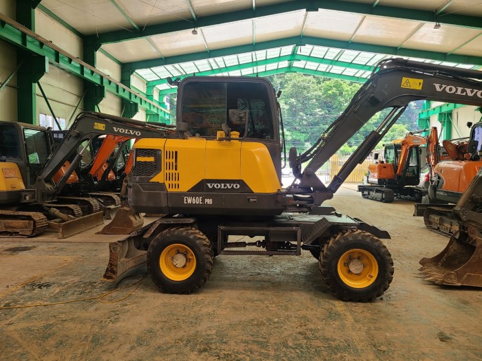 볼보 03W굴삭기 EW60E 회전라인 2021년식