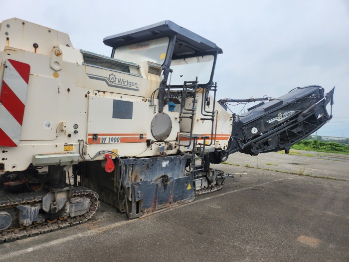 W1900 2007년식 중고파쇄기 판매 합니다