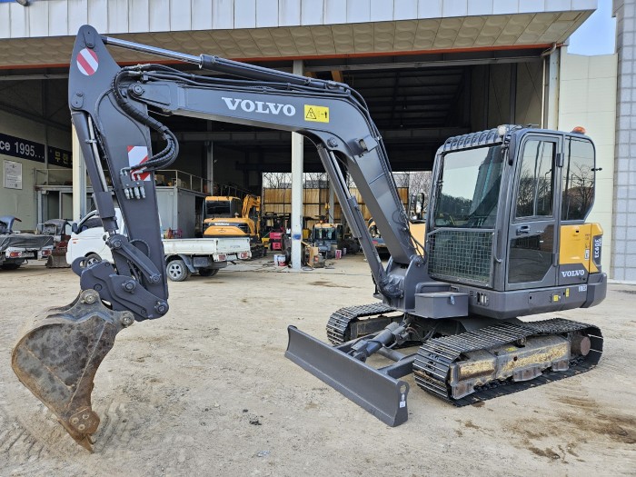 볼보 EC60E PRO 2021년식 회전라인 트랙신품교체 02 중고굴삭기