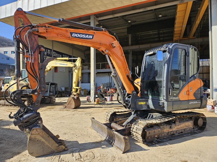 두산 DX55MT-5K 2020년식 에버다임 회전링크 코끼리집게 02 중고굴삭기