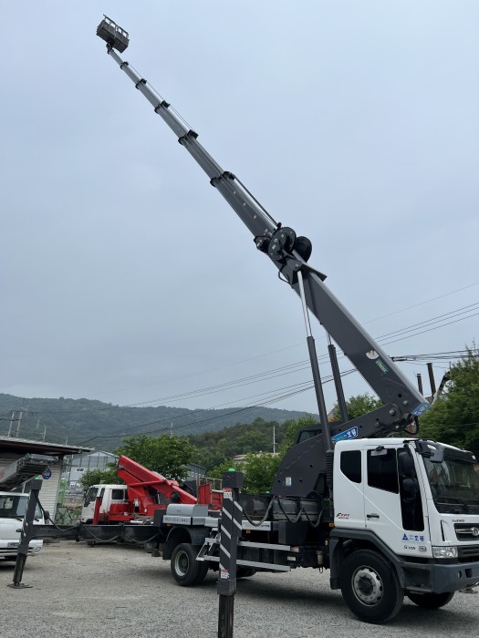 스카이 5톤(~54M) 임대 합니다.