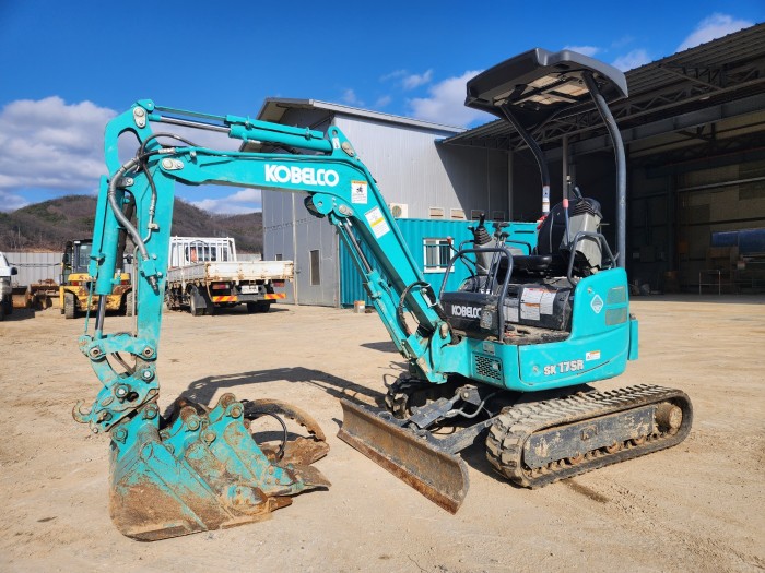 코벨코 017 신차급 SK17 2020년 300시간 유압 집게 포함 매매