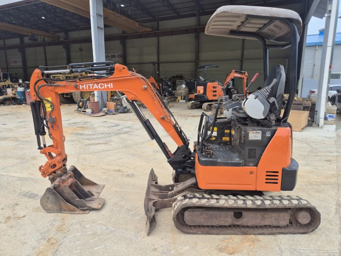 히타치 ZX17 2021년식 4000시간 가동 매매